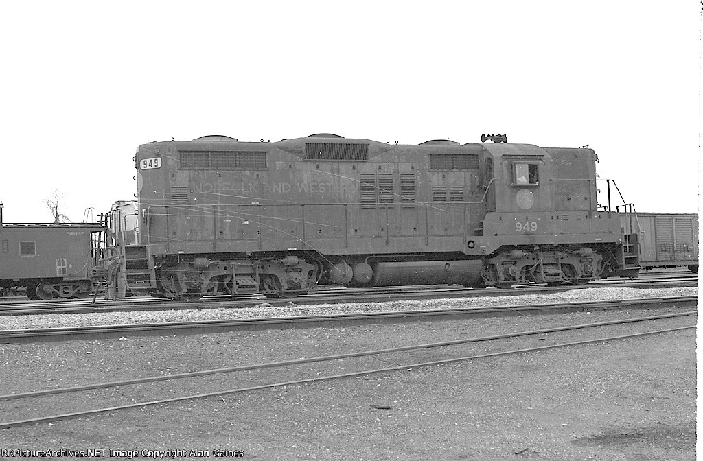 NW GP18 949